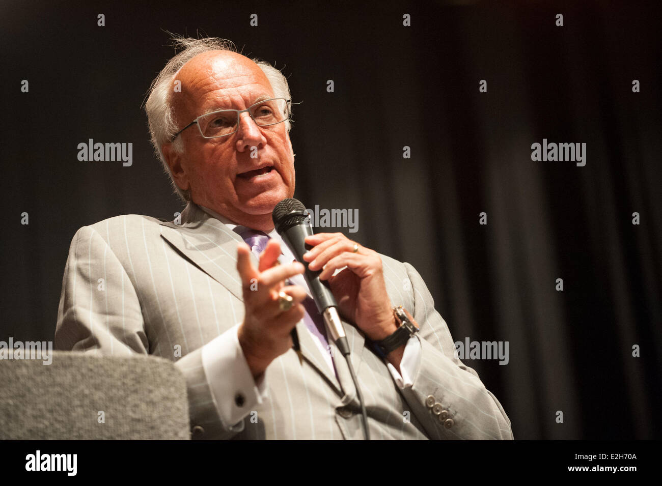 Warshaw hi-res stock photography and images - Alamy