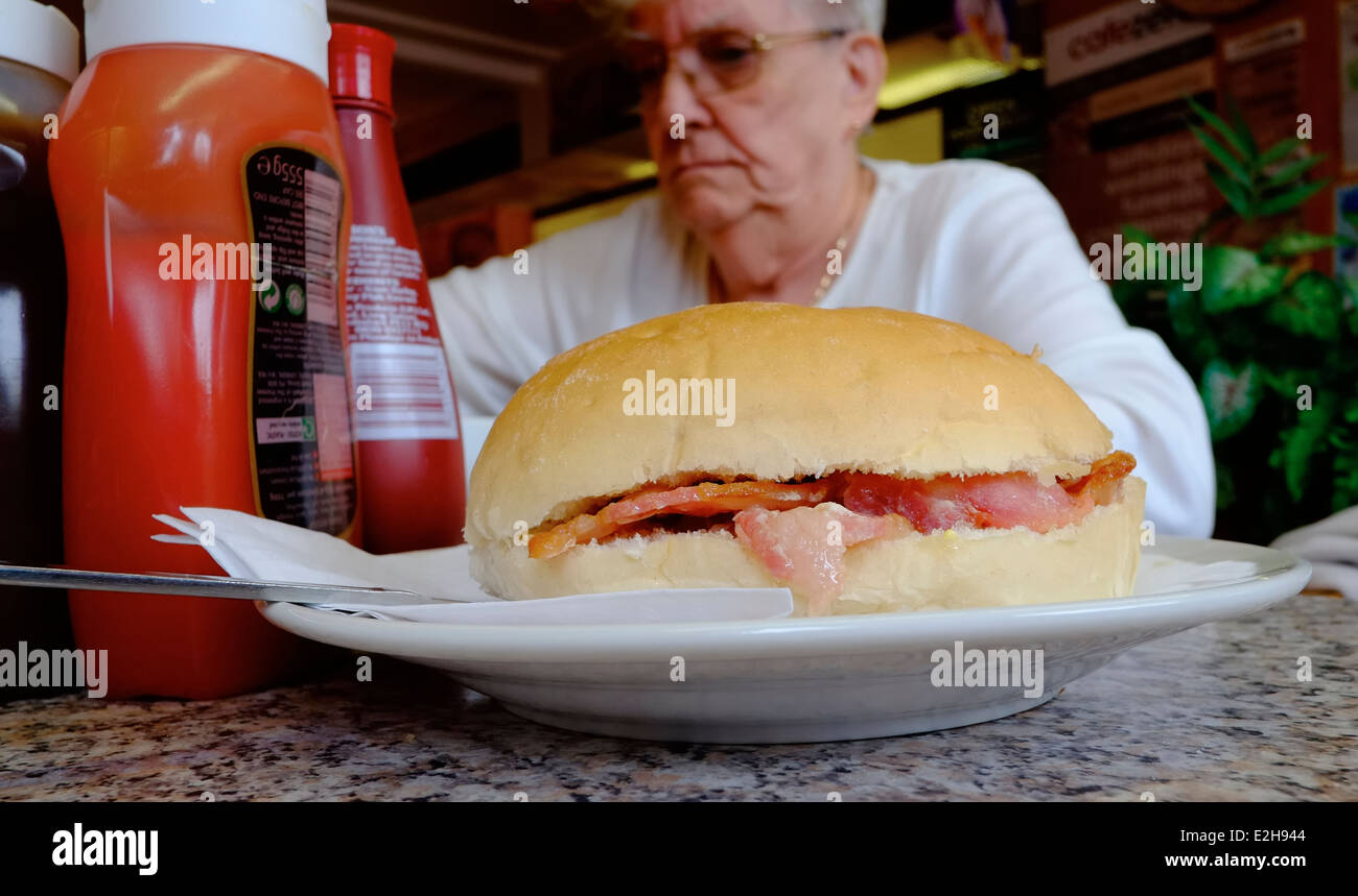 Bacon bap hi-res stock photography and images - Alamy