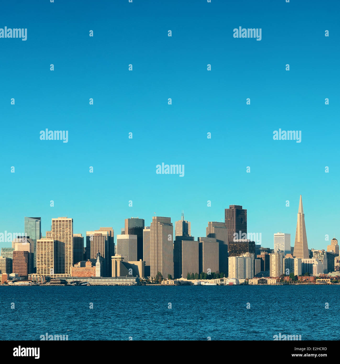 San Francisco city skyline panorama with urban architectures Stock ...