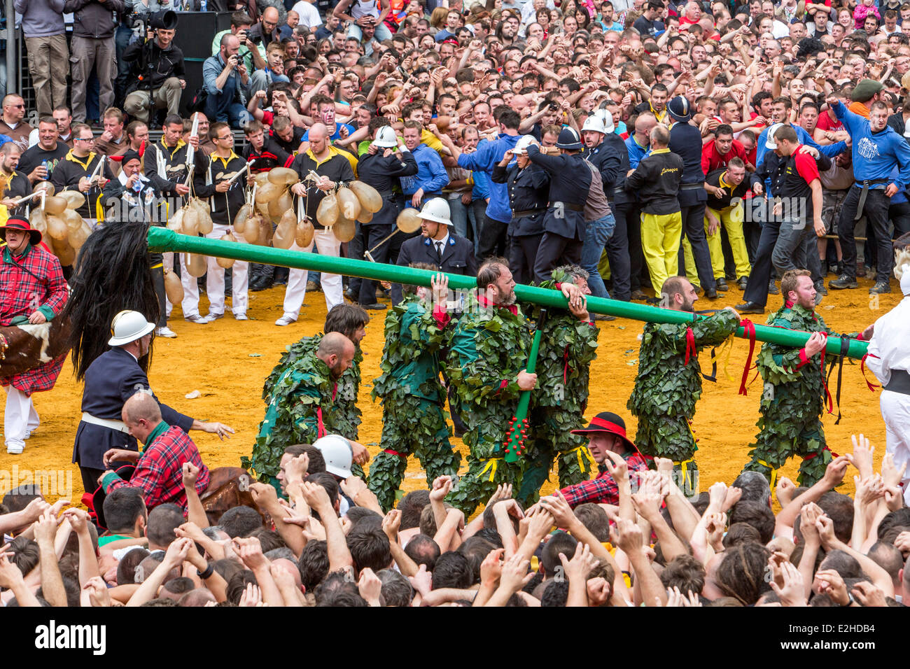 "Doudou" festival in Mons, Belgium. "Lumeçon" battle of the holy St ...
