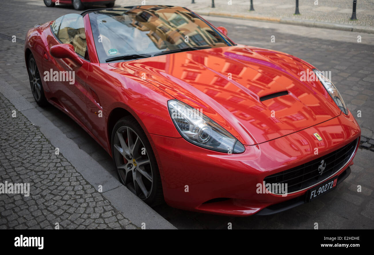 Red Ferrari cabrio Stock Photo - Alamy