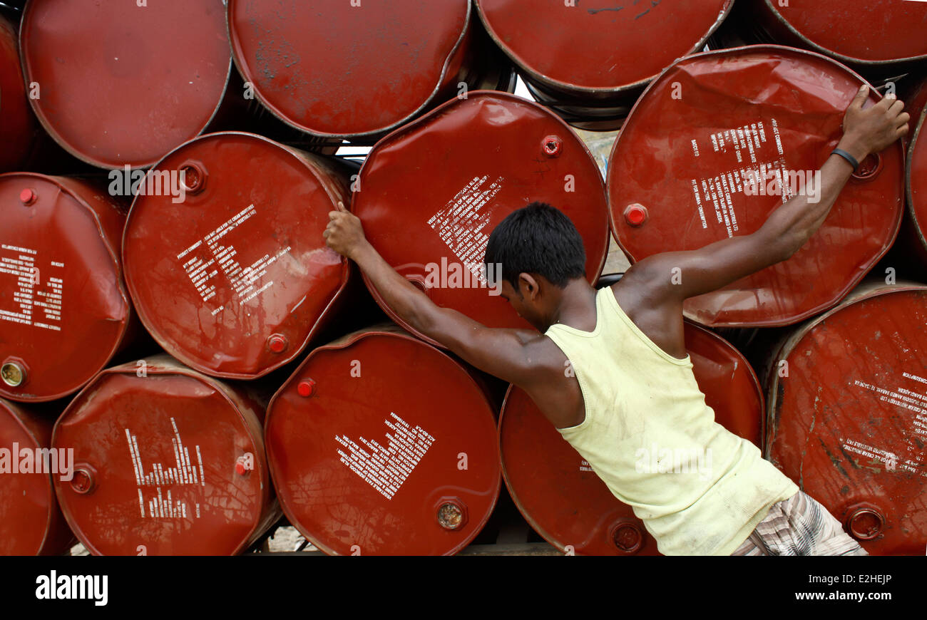 Daily worker hi-res stock photography and images - Alamy