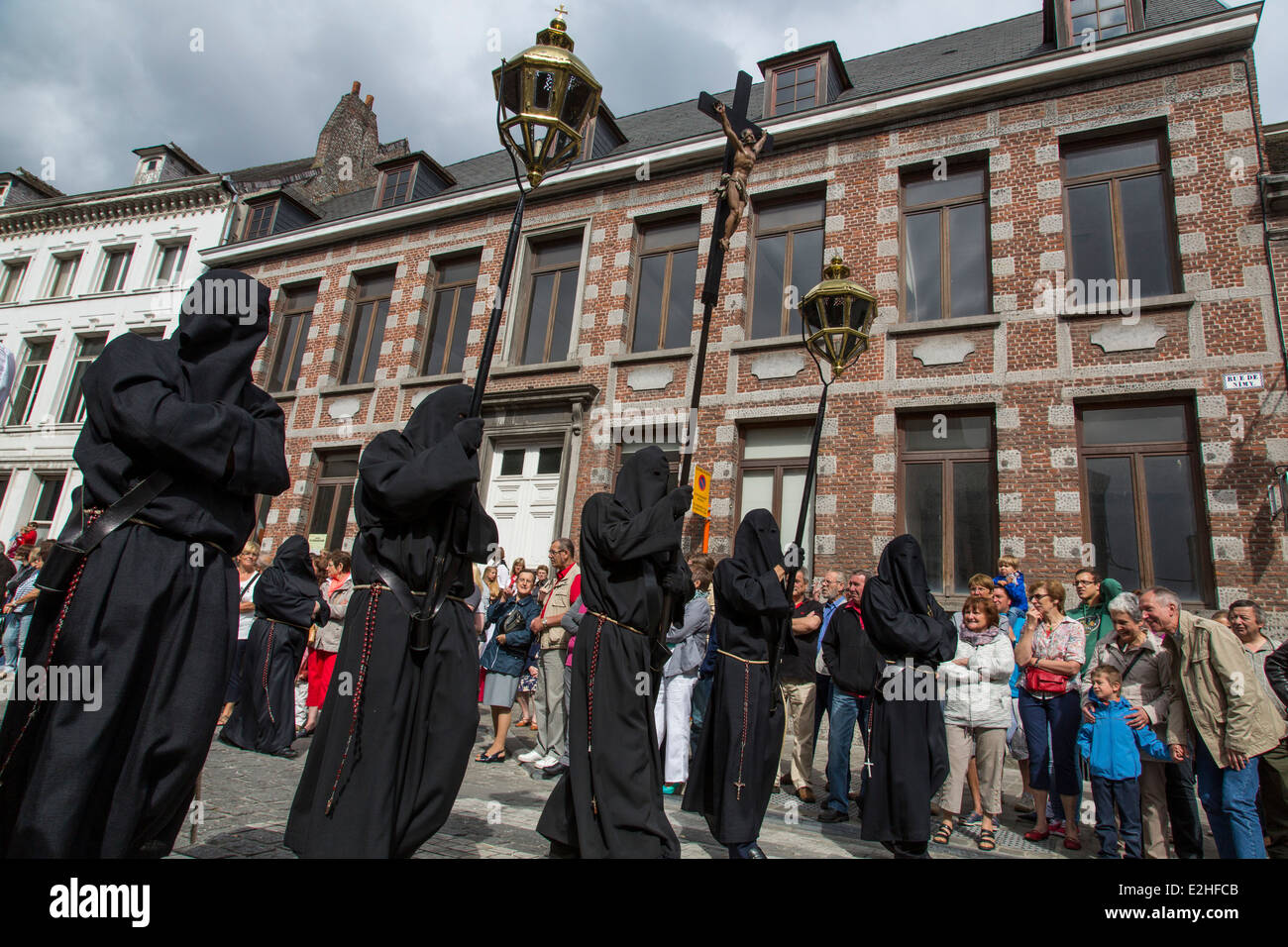 "Doudou" festival in Mons, Belgium. "Lumeçon" battle of the holy St ...