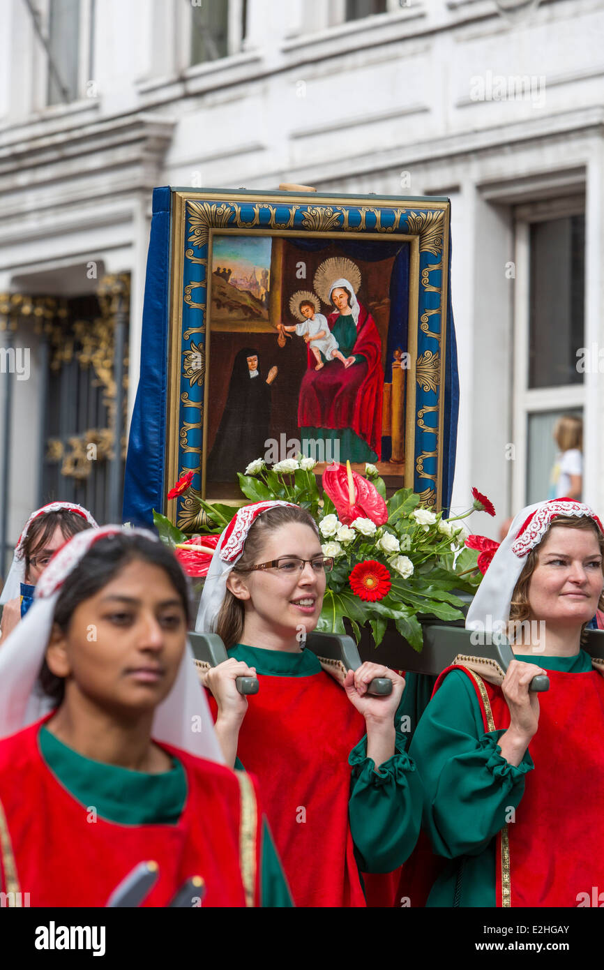 "Doudou" festival in Mons, Belgium. "Lumeçon" battle of the holy St ...