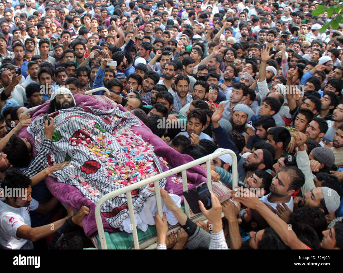 Muslim funeral procession hi-res stock photography and images - Alamy