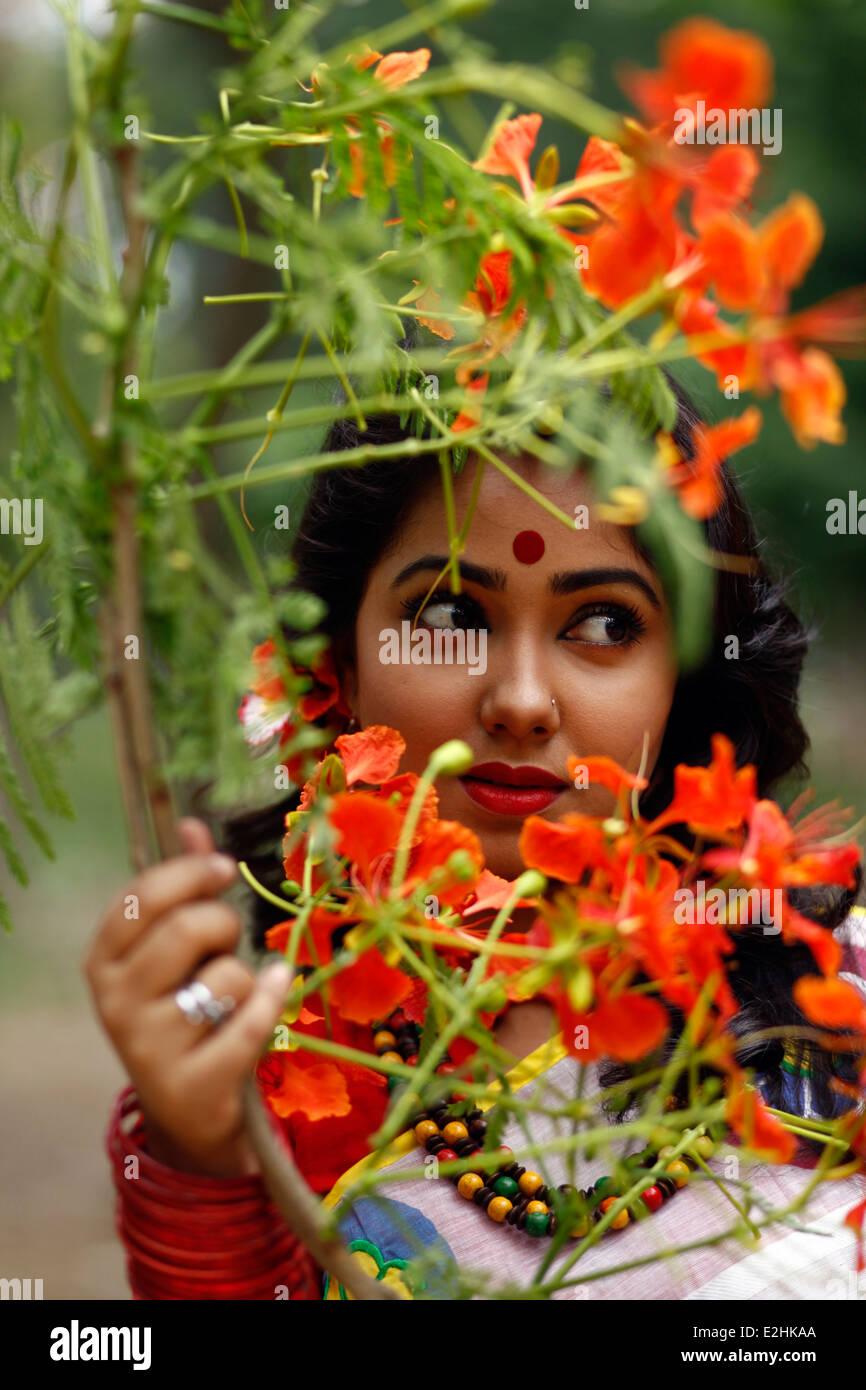 Bangladeshi beautiful girl hi-res stock photography and images - Alamy