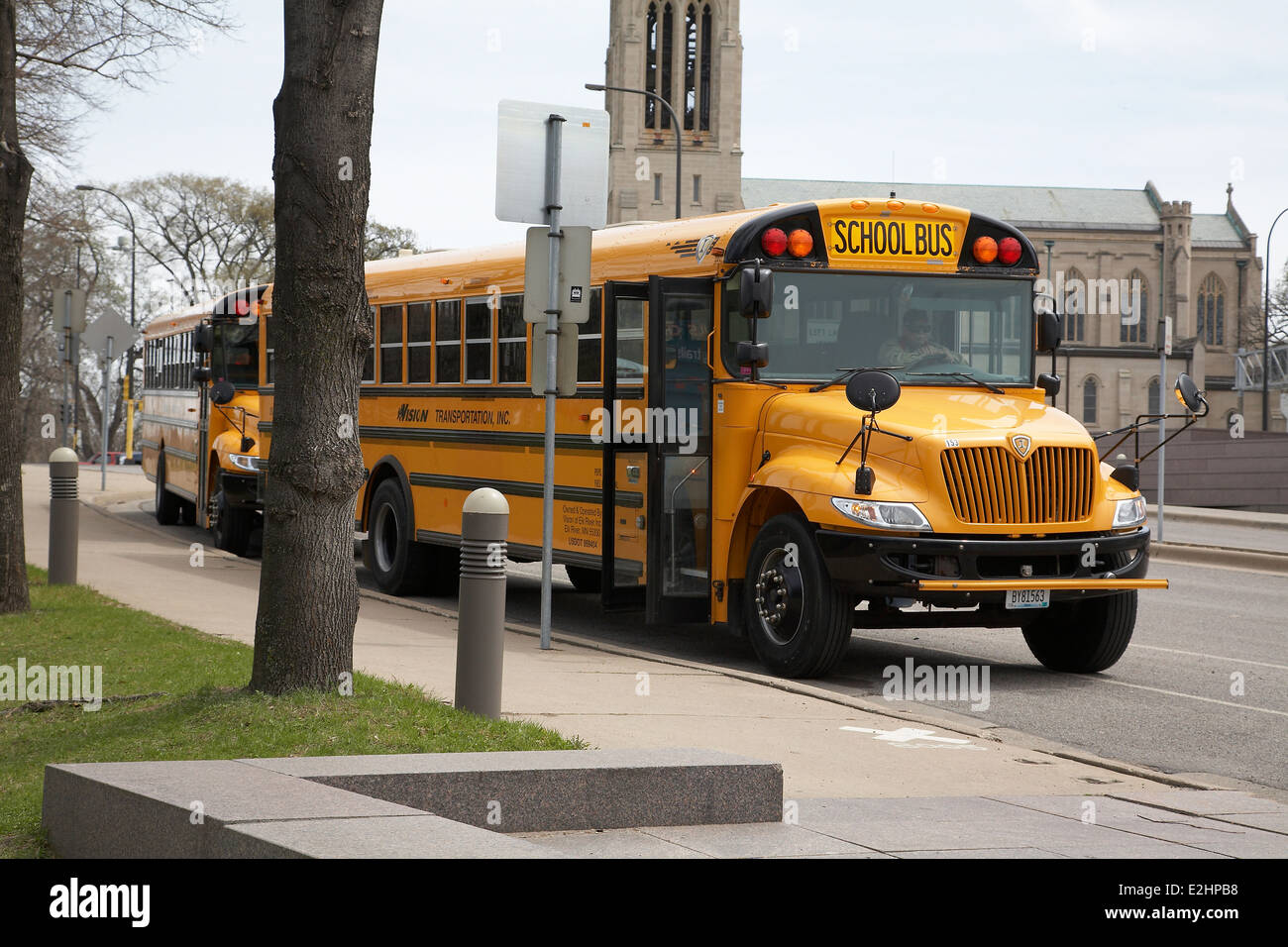 A yellow American school bus in Minneapolis, USA Stock Photo - Alamy