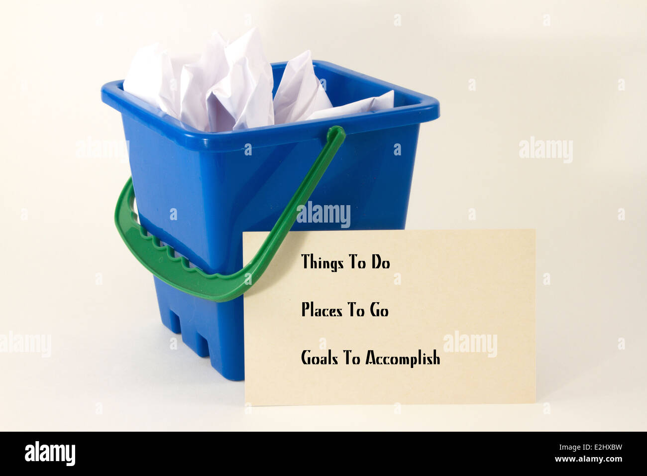 Wadded up paper hi-res stock photography and images - Alamy