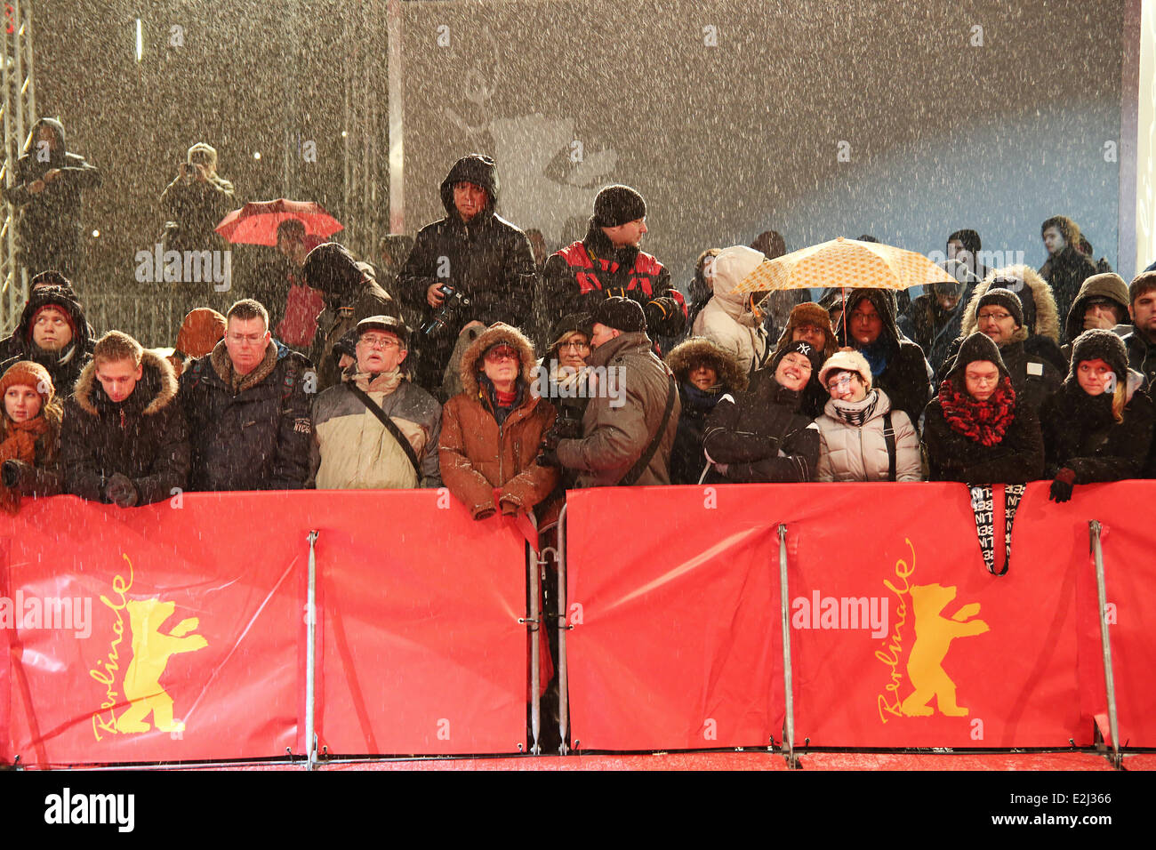 Matt Damon fans waiting in the snow at 63rd Berlin International Film ...