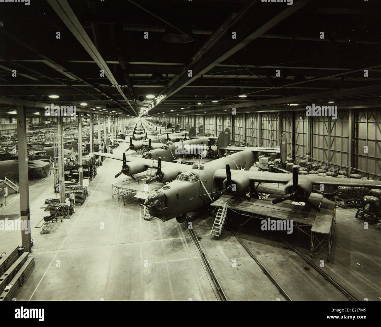 This photo depicts the Convair/General Dynamics plant in San Diego ...