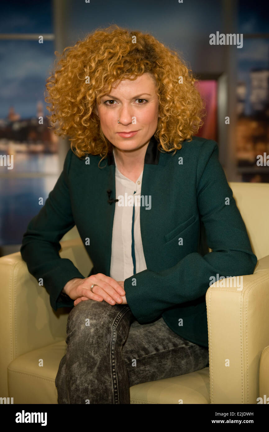 Lucy Diakovska on German WDR TV talkshow Menschen bei Maischberger at ...