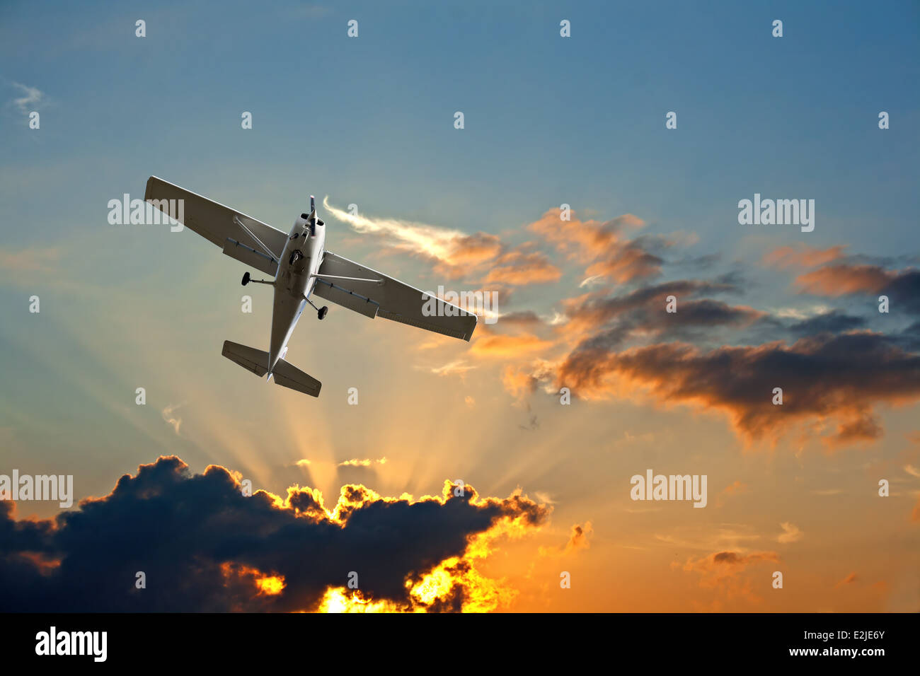 Fixed wing single engine plane hi-res stock photography and images - Alamy