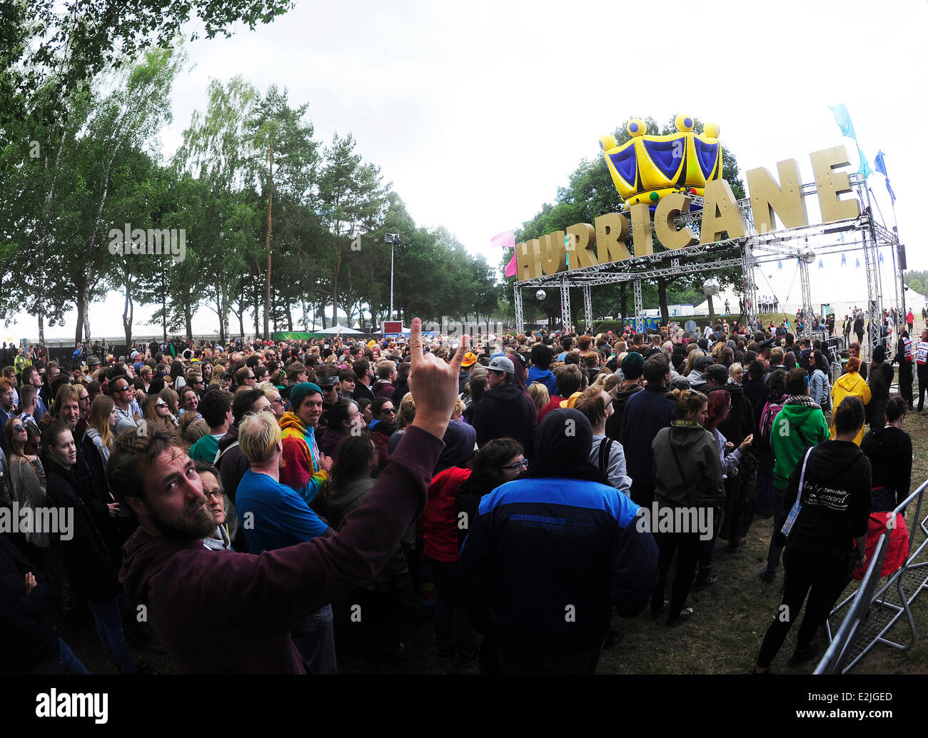 Scheessel, Germany. 20th June, 2014. Visitors wait to walk through the ...