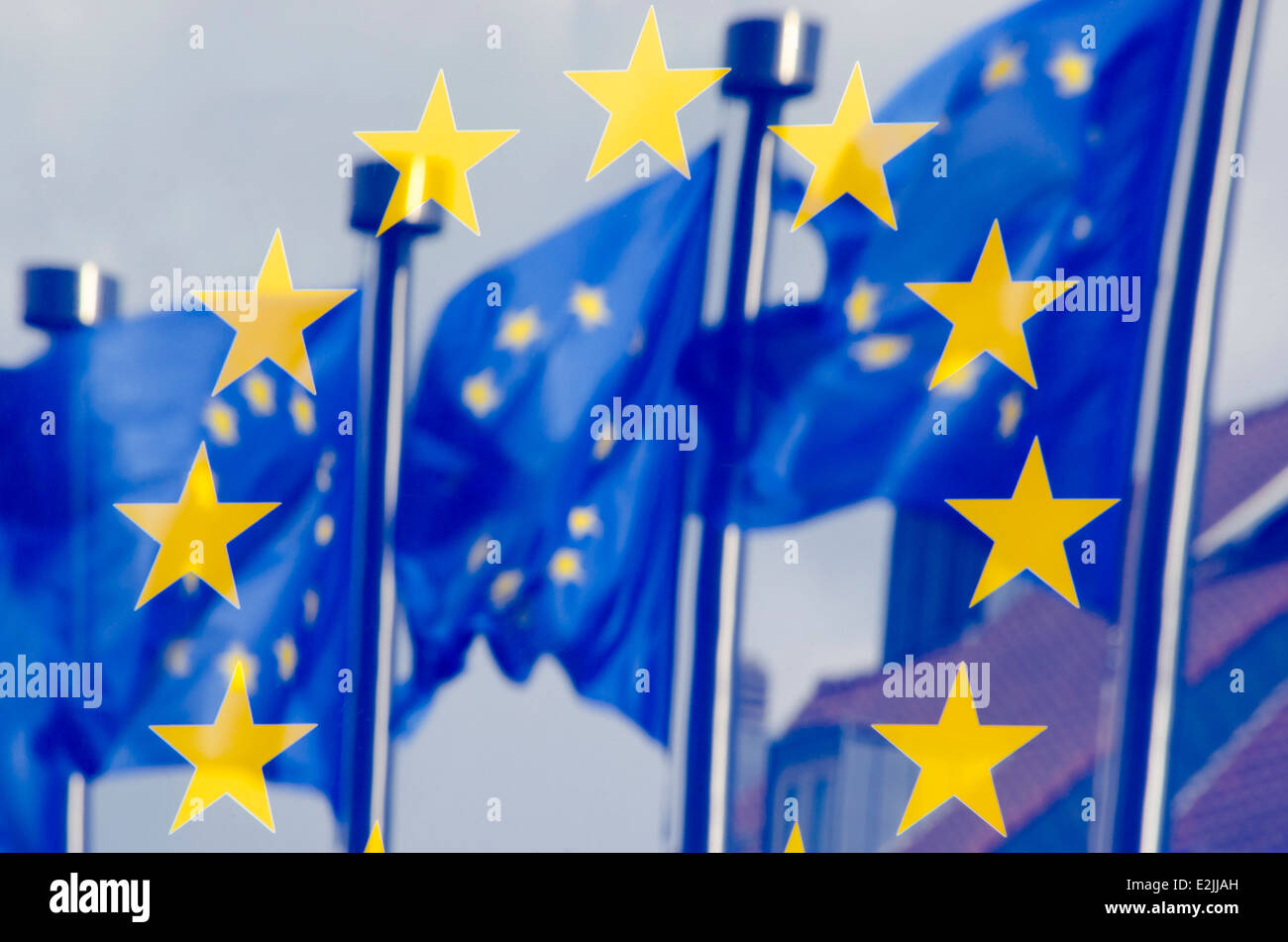 Wall of flags hi-res stock photography and images - Alamy