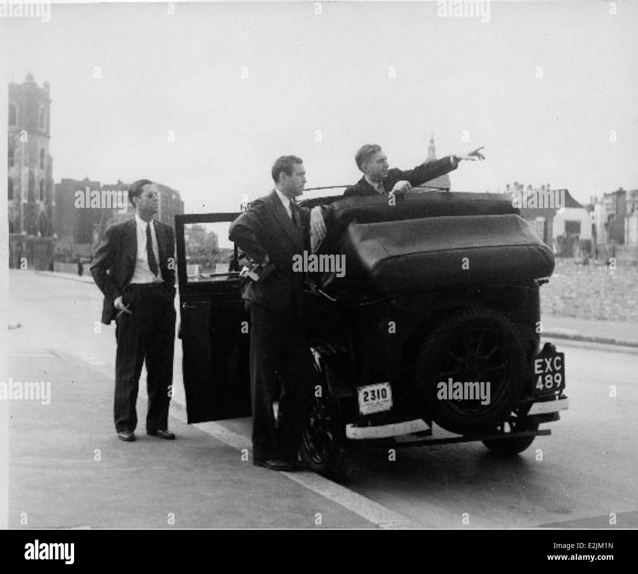 George newman hi-res stock photography and images - Alamy