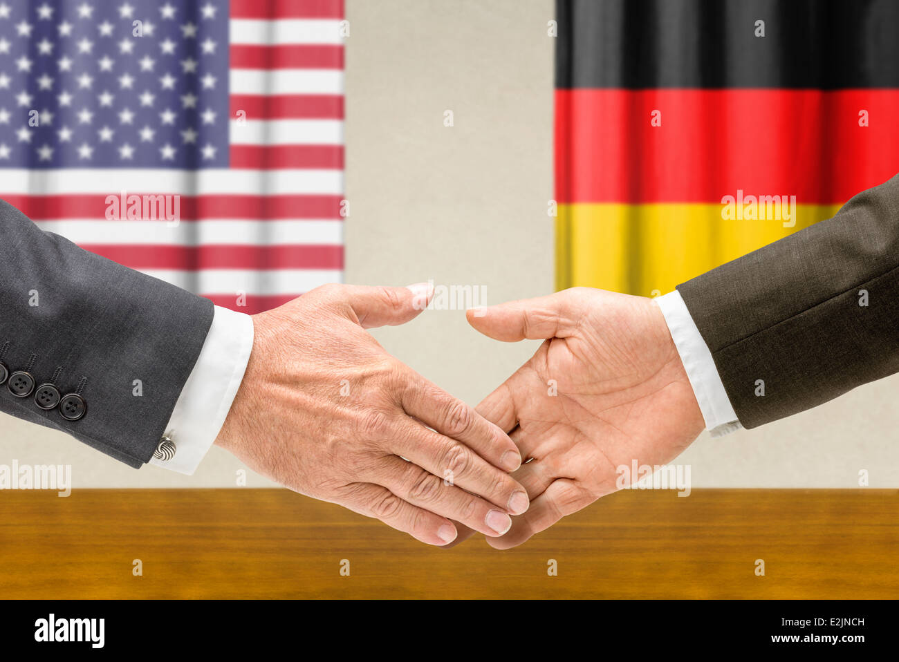Representatives of the USA and Germany shake hands Stock Photo - Alamy