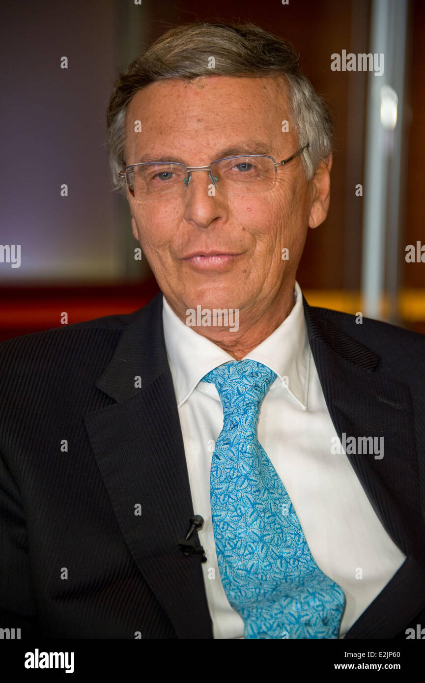 Wolfgang Bosbach on German ARD TV talkshow 'Menschen bei Maischberger ...