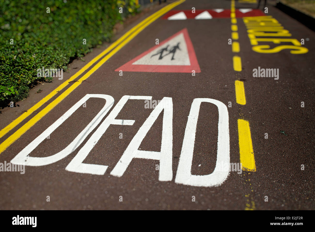 Speed humps hi-res stock photography and images - Alamy