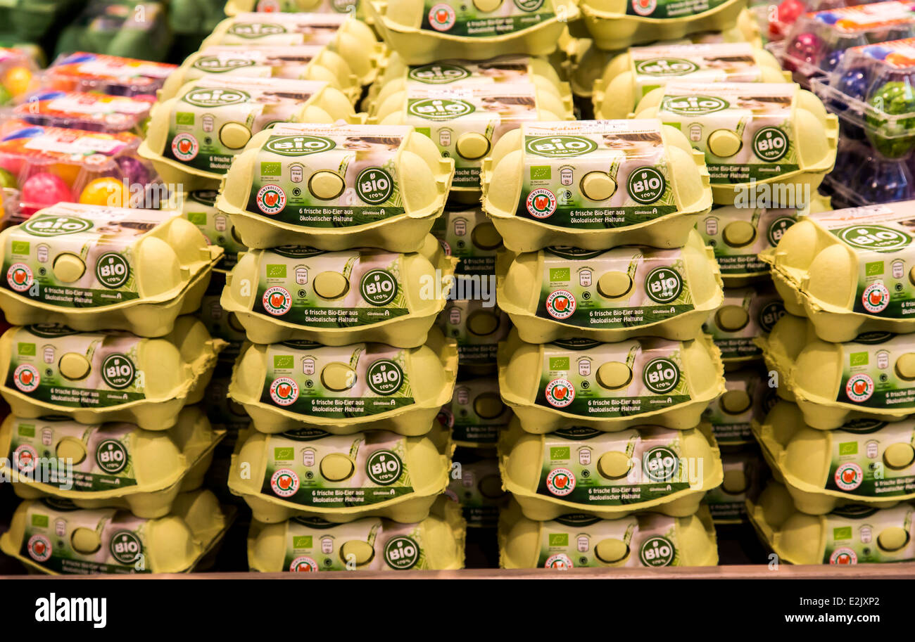 Shelf with food in a supermarket. Bio, eggs Stock Photo - Alamy