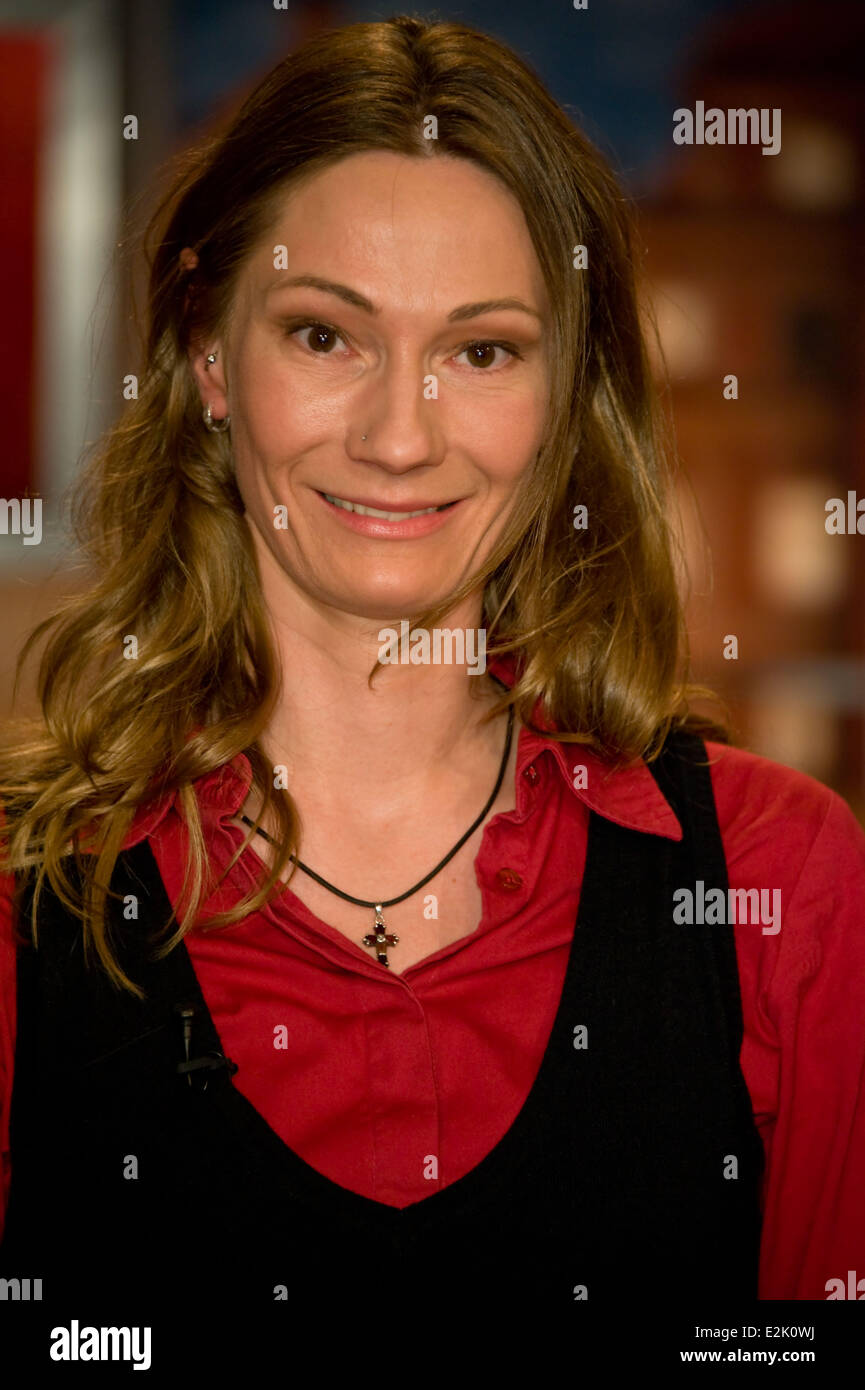 Doreen Schroetter on German ARD TV talkshow 'Menschen bei Maischberger ...