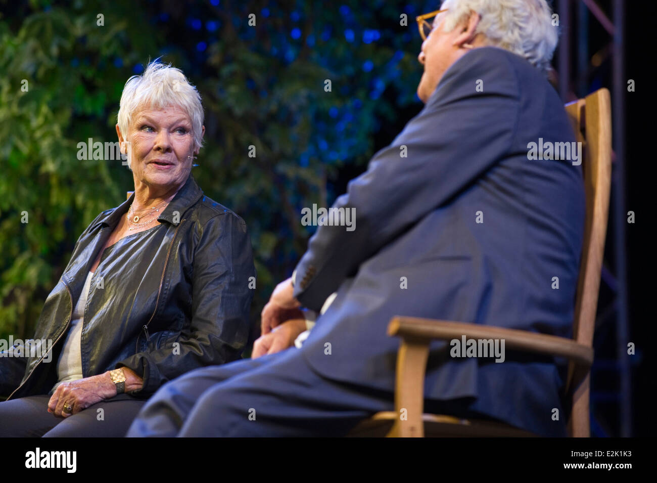 Judi dench hi-res stock photography and images - Alamy