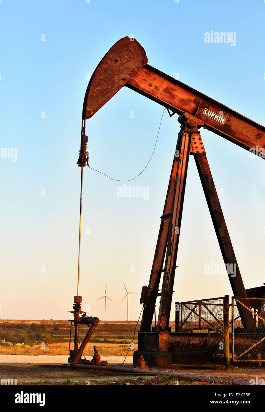 Pumpjack donkey pumper hi-res stock photography and images - Alamy