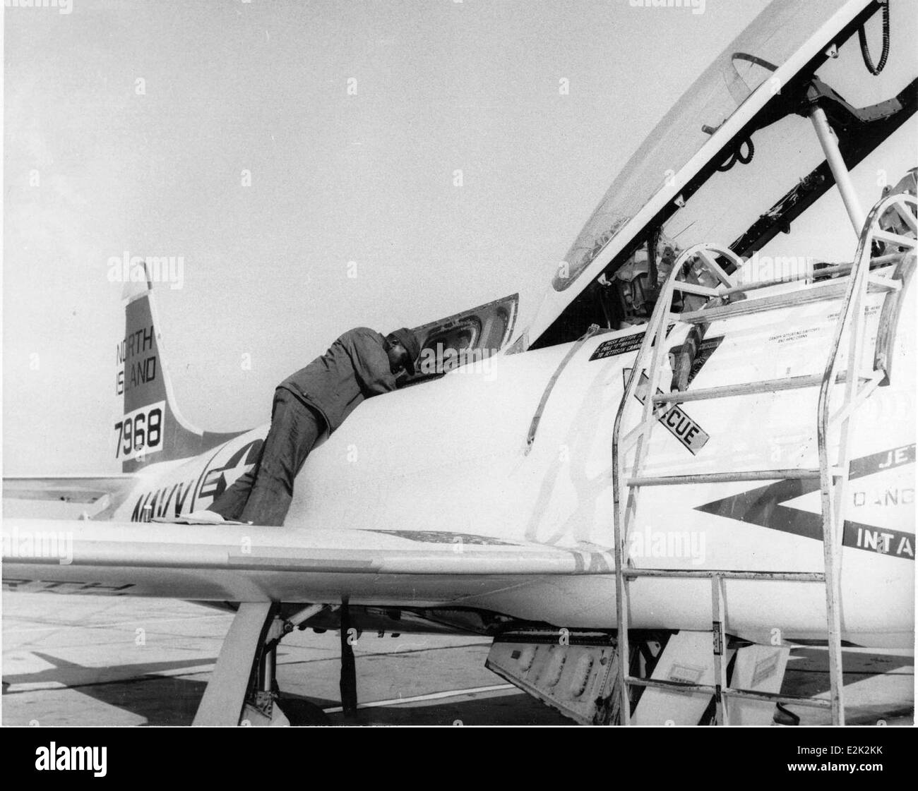 Aviation teaching Black and White Stock Photos & Images - Alamy