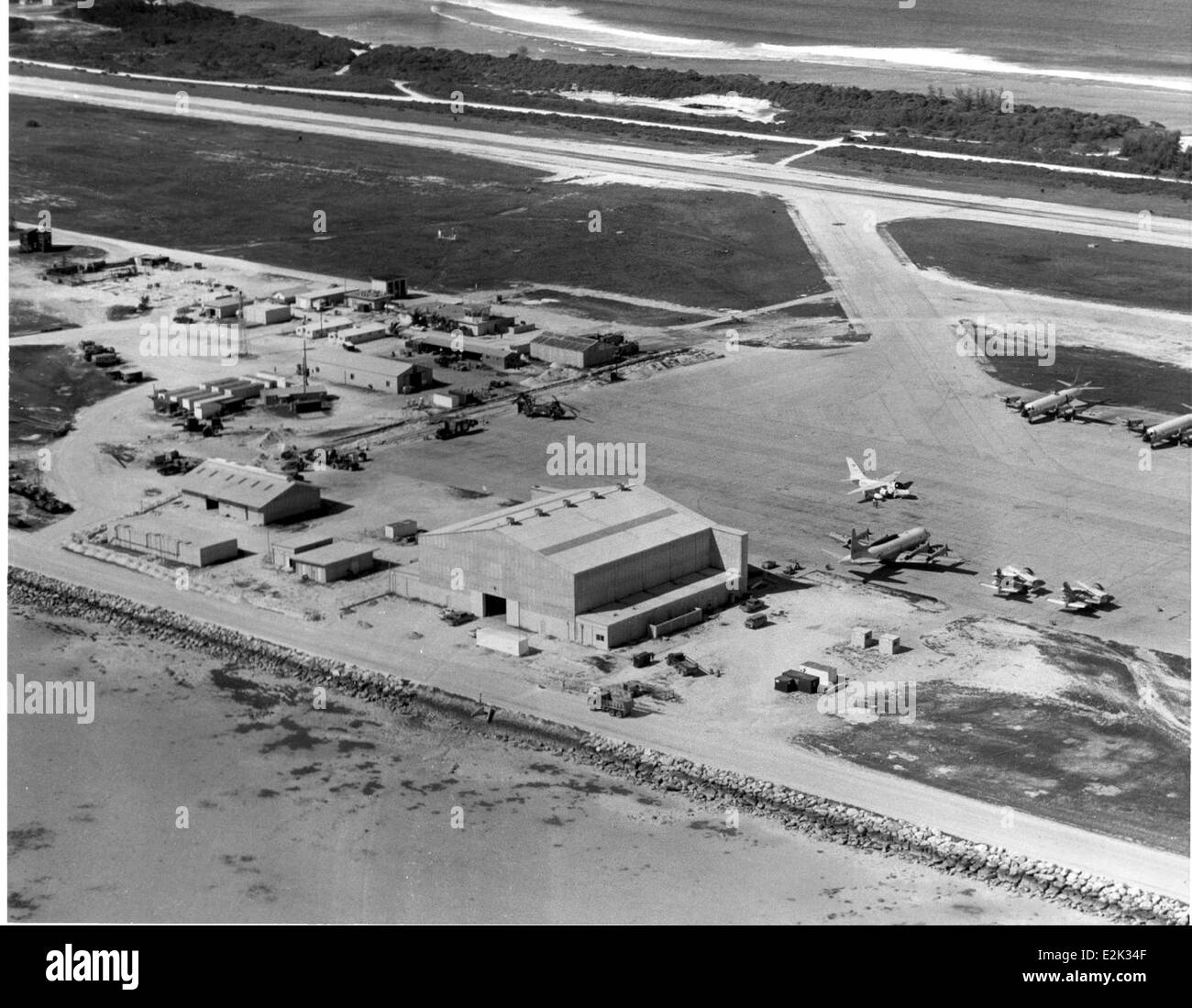 Air station operations Black and White Stock Photos & Images - Alamy
