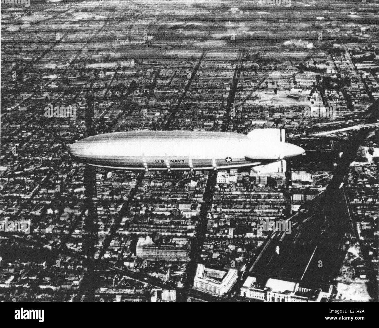 Uss akron (zrs 4) hi-res stock photography and images - Alamy