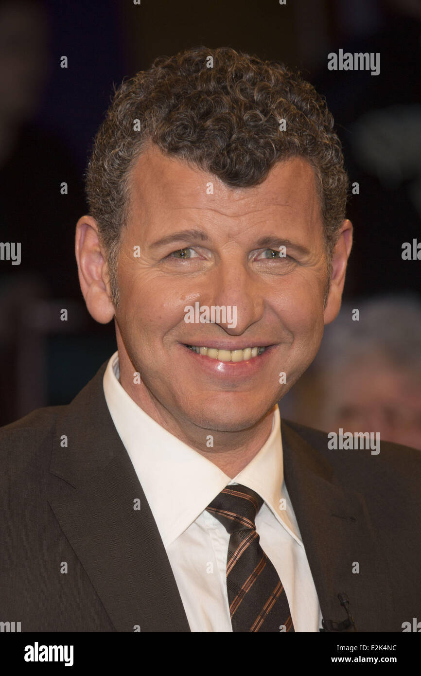 Semino rossi hi-res stock photography and images - Alamy