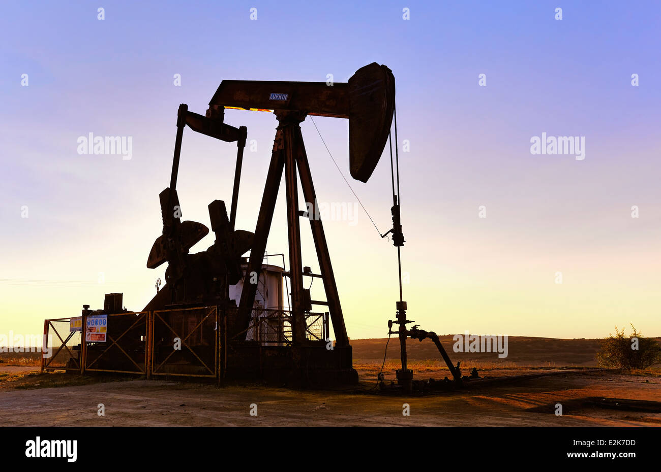 Donkey pumper hi-res stock photography and images - Alamy