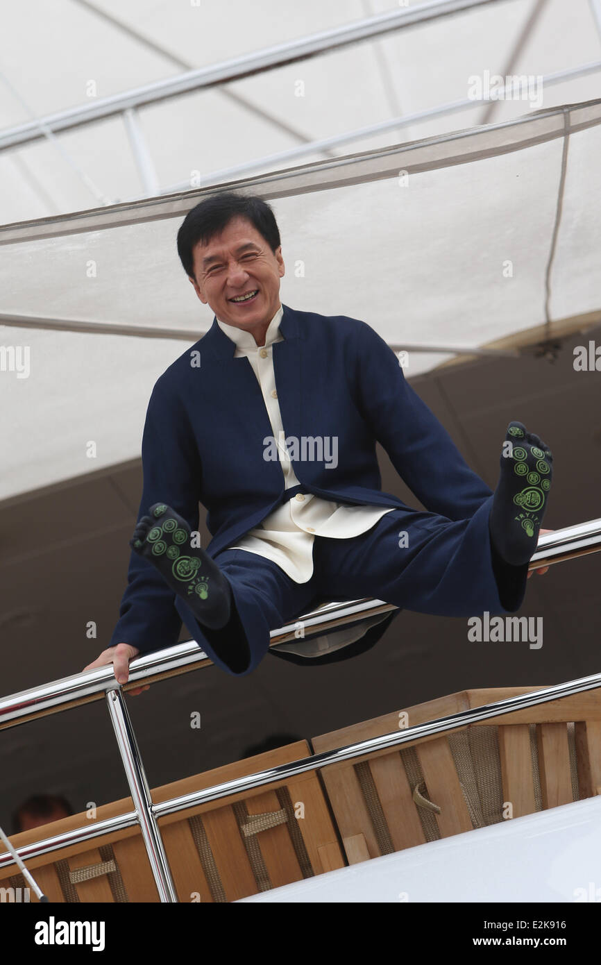 Jackie chan photocall chang yacht hi-res stock photography and images ...