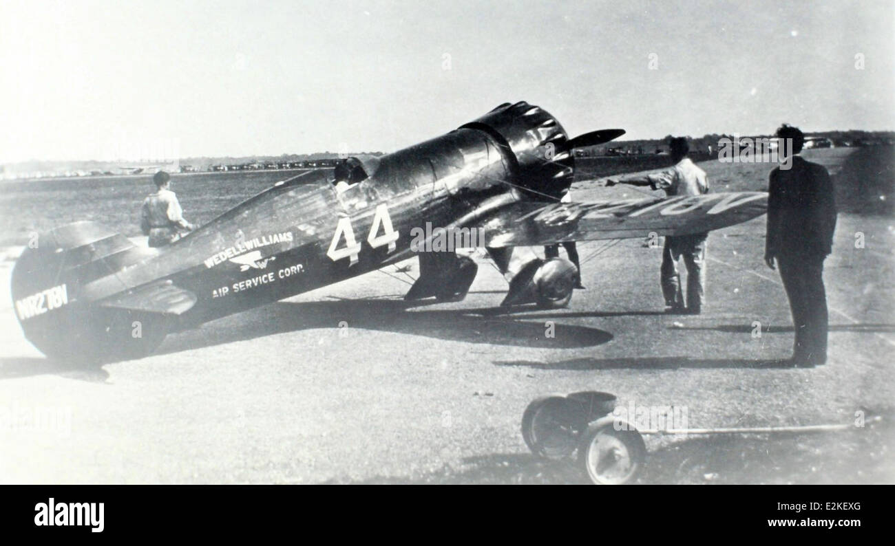 Wedell-Williams No. 44, piloted by Jimmy Wedell, was a racing aircraft ...