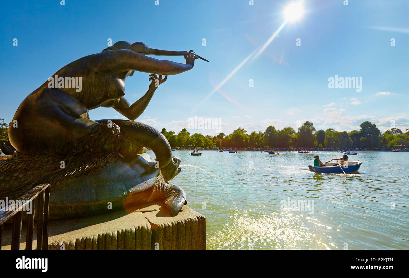 Retiro park lake hi-res stock photography and images - Alamy