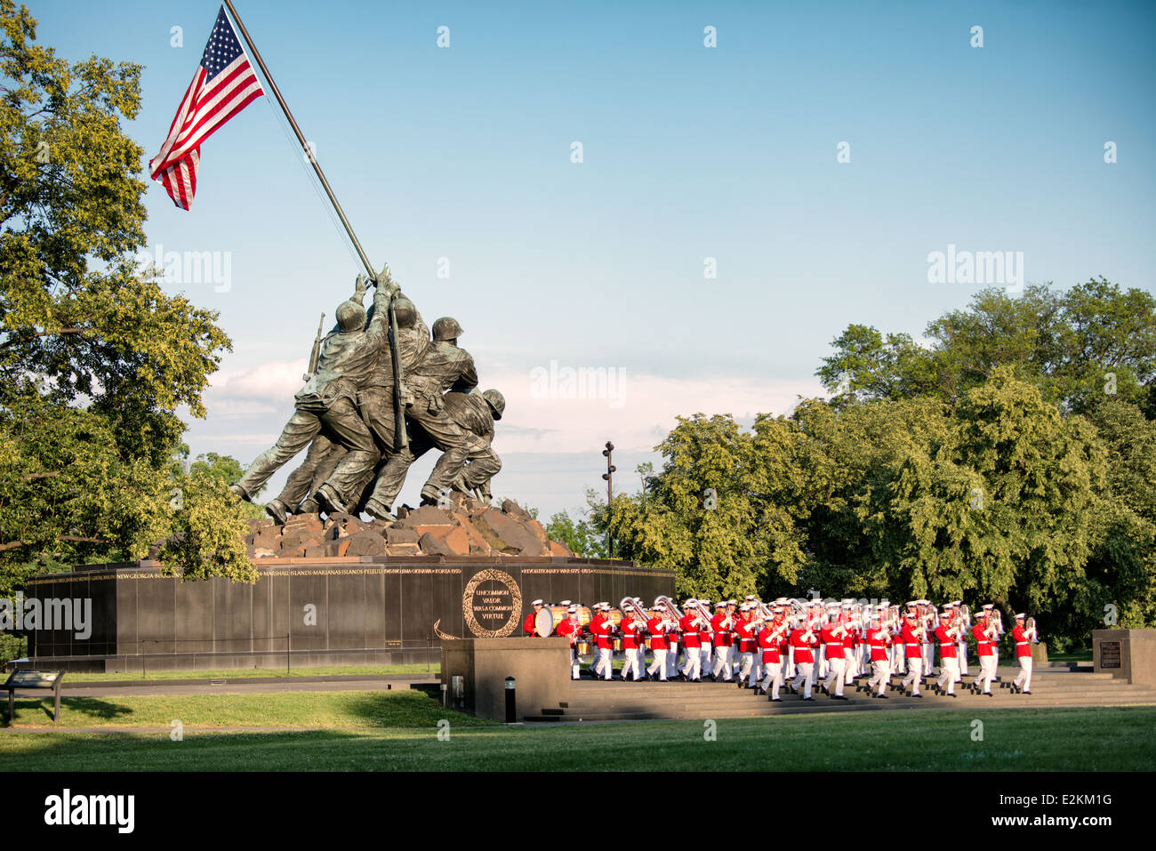 Usmc ceremonial traditions hi-res stock photography and images - Alamy