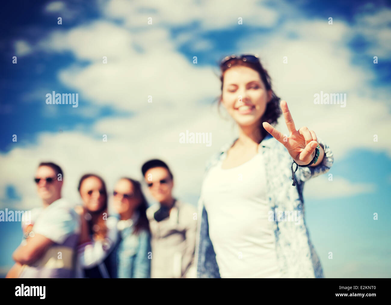 Hand sign idea showing hi-res stock photography and images - Alamy