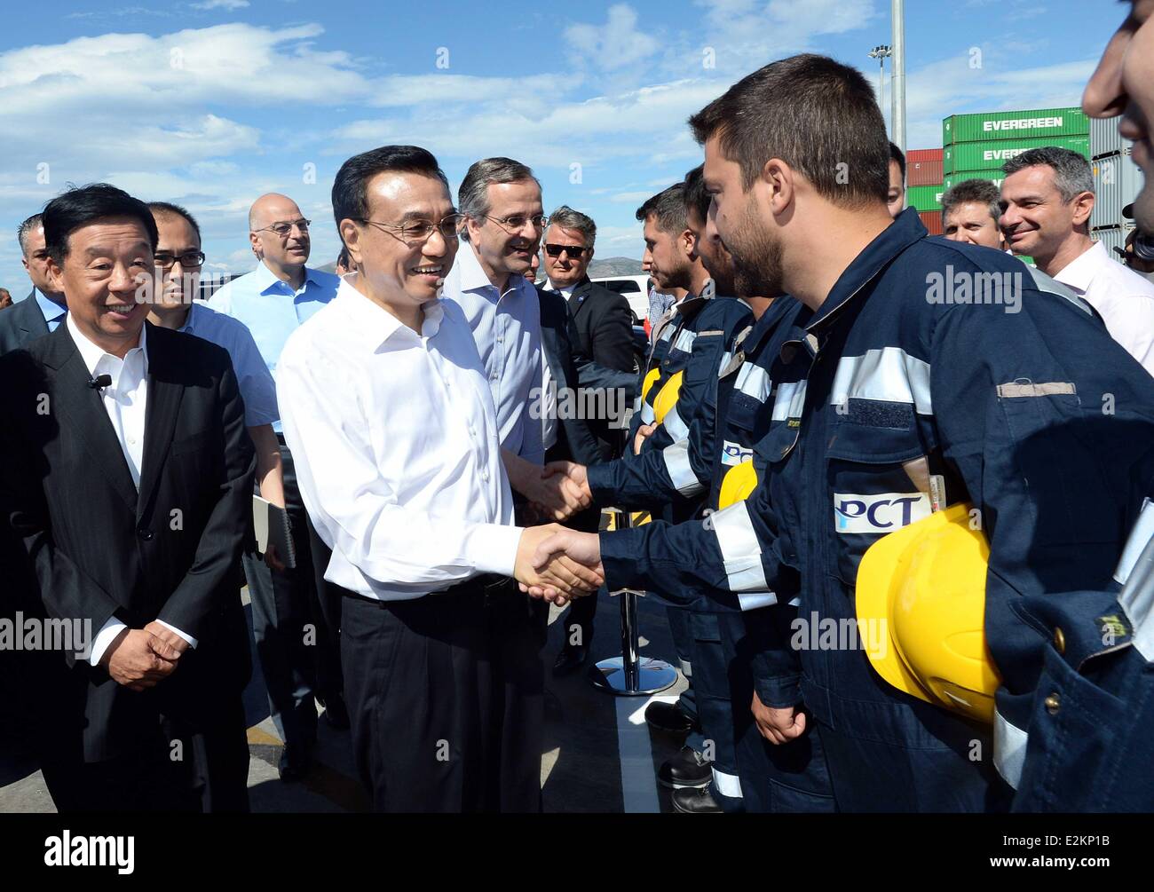Pier inspection hi-res stock photography and images - Alamy