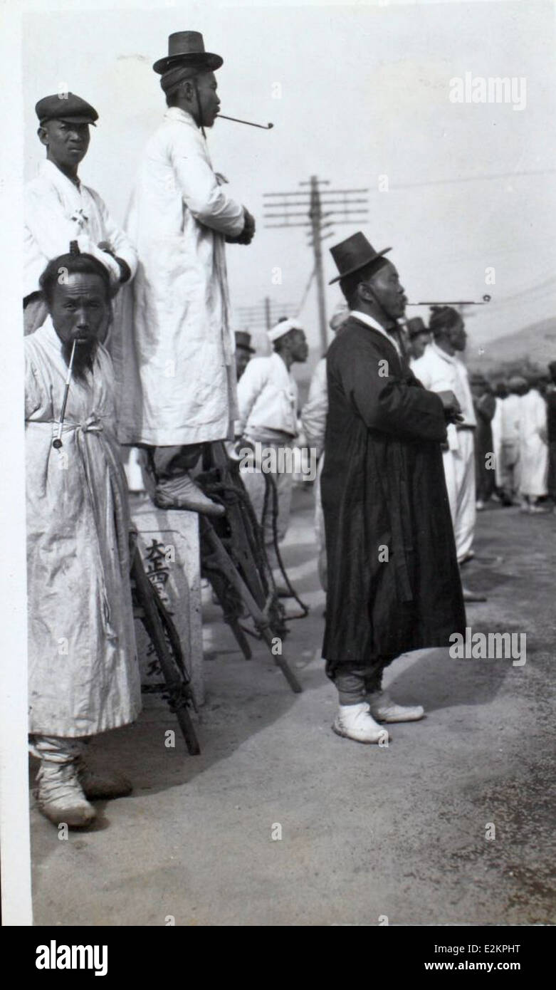 This image from the Al Menasco Album showcases barnstorming aviator Art ...