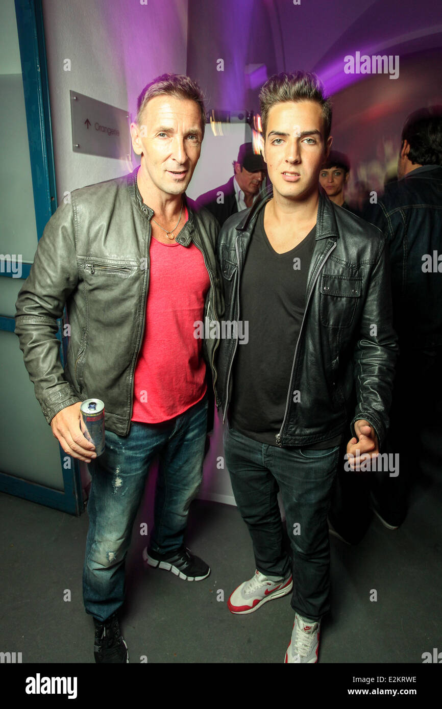 Aaron keller hi-res stock photography and images - Alamy