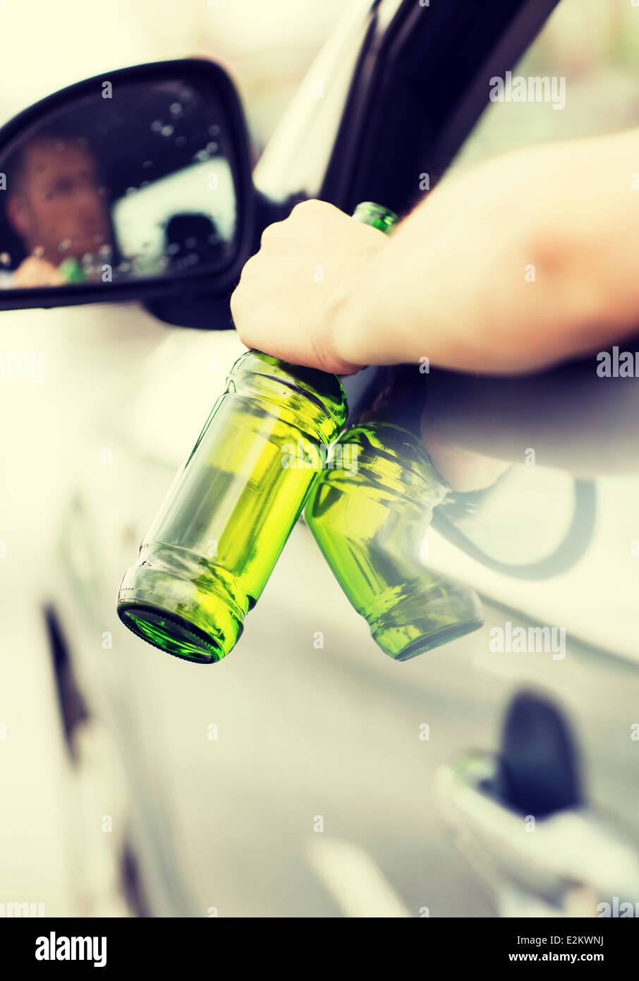 man drinking alcohol while driving the car Stock Photo - Alamy