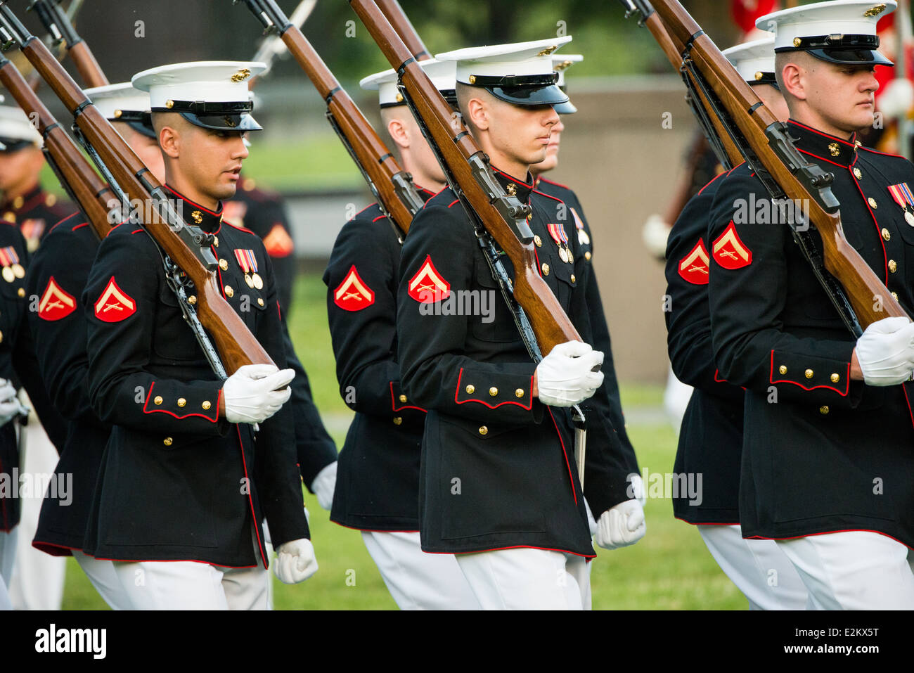 Marine Corps Silent Drill Platoon Arlington Virginia // ARLINGTON ...