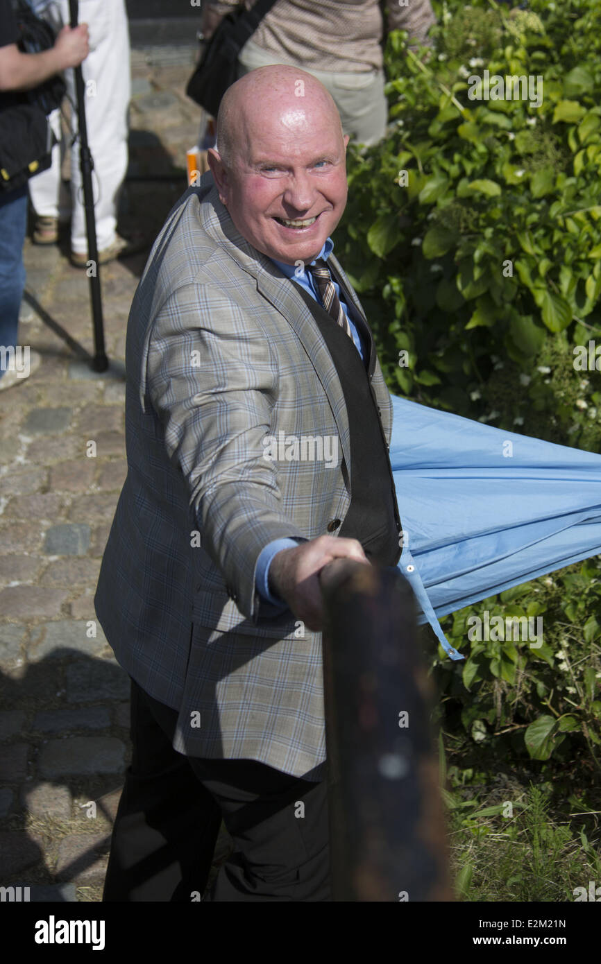 Lutz Mackensy at a photocall for the 50th and last episode of German ...