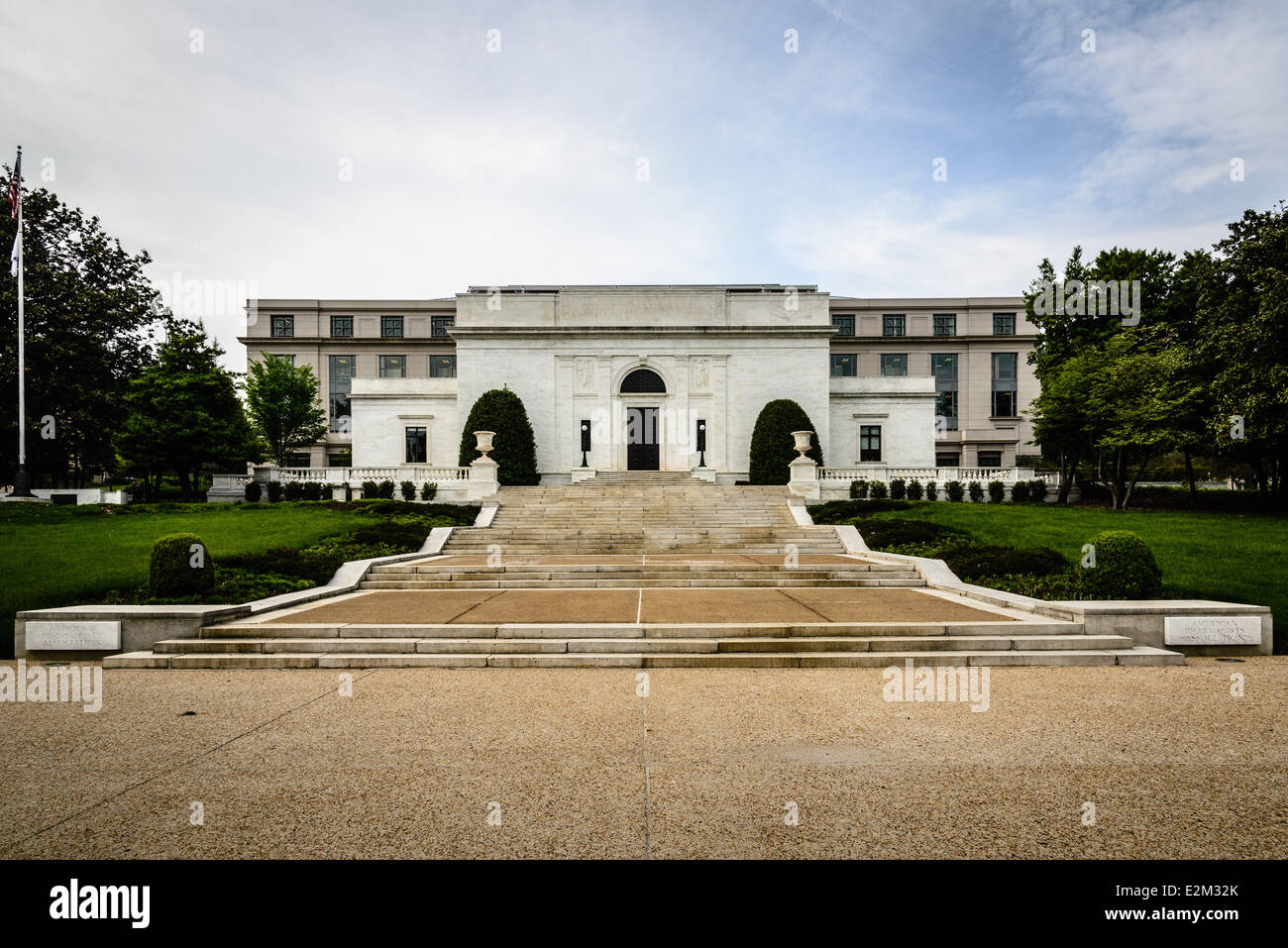 2215 constitution ave nw hi-res stock photography and images - Alamy
