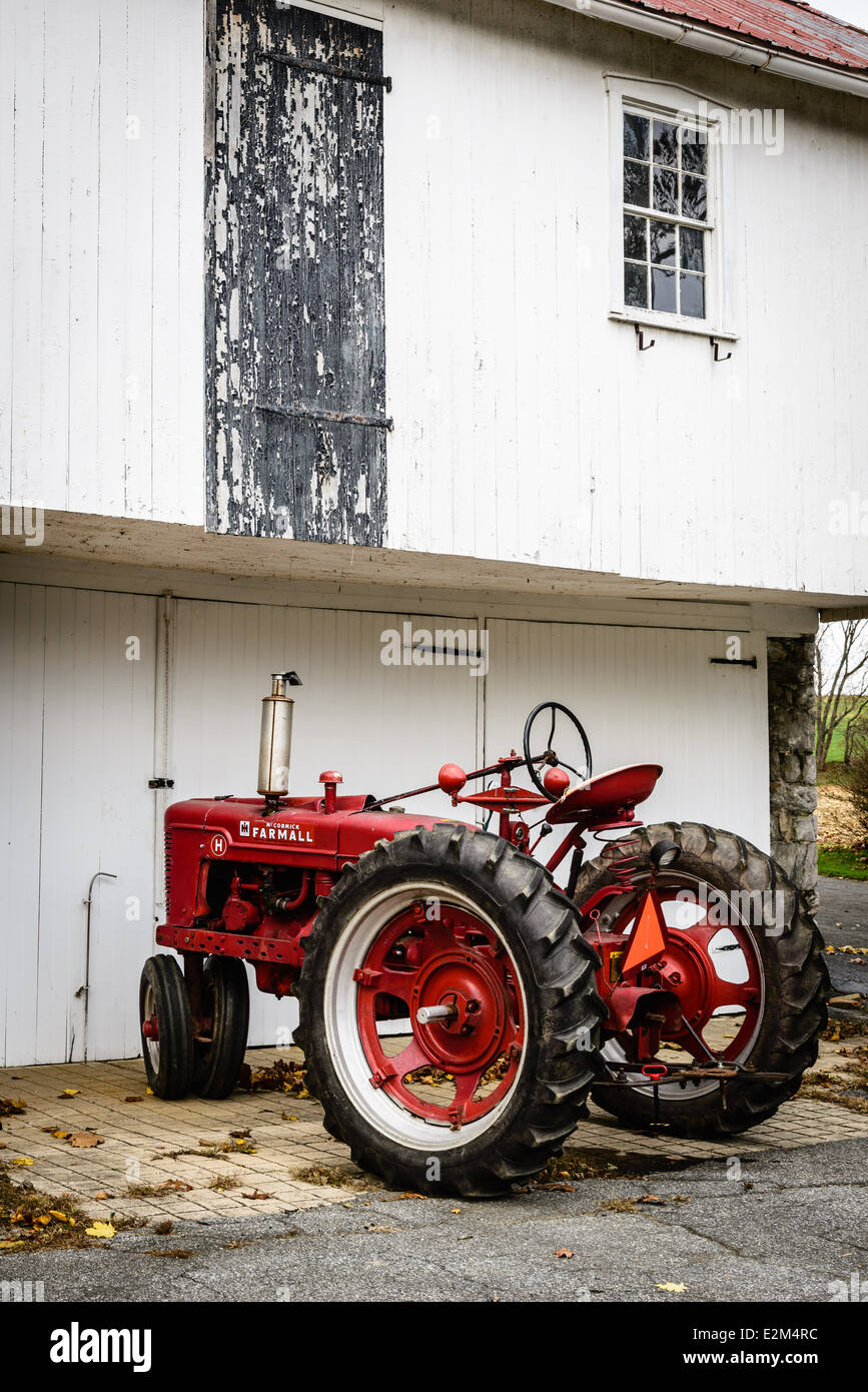 1890s Stone Barn, Lime Valley Mill, Willow Street, Pennsylvania Stock ...