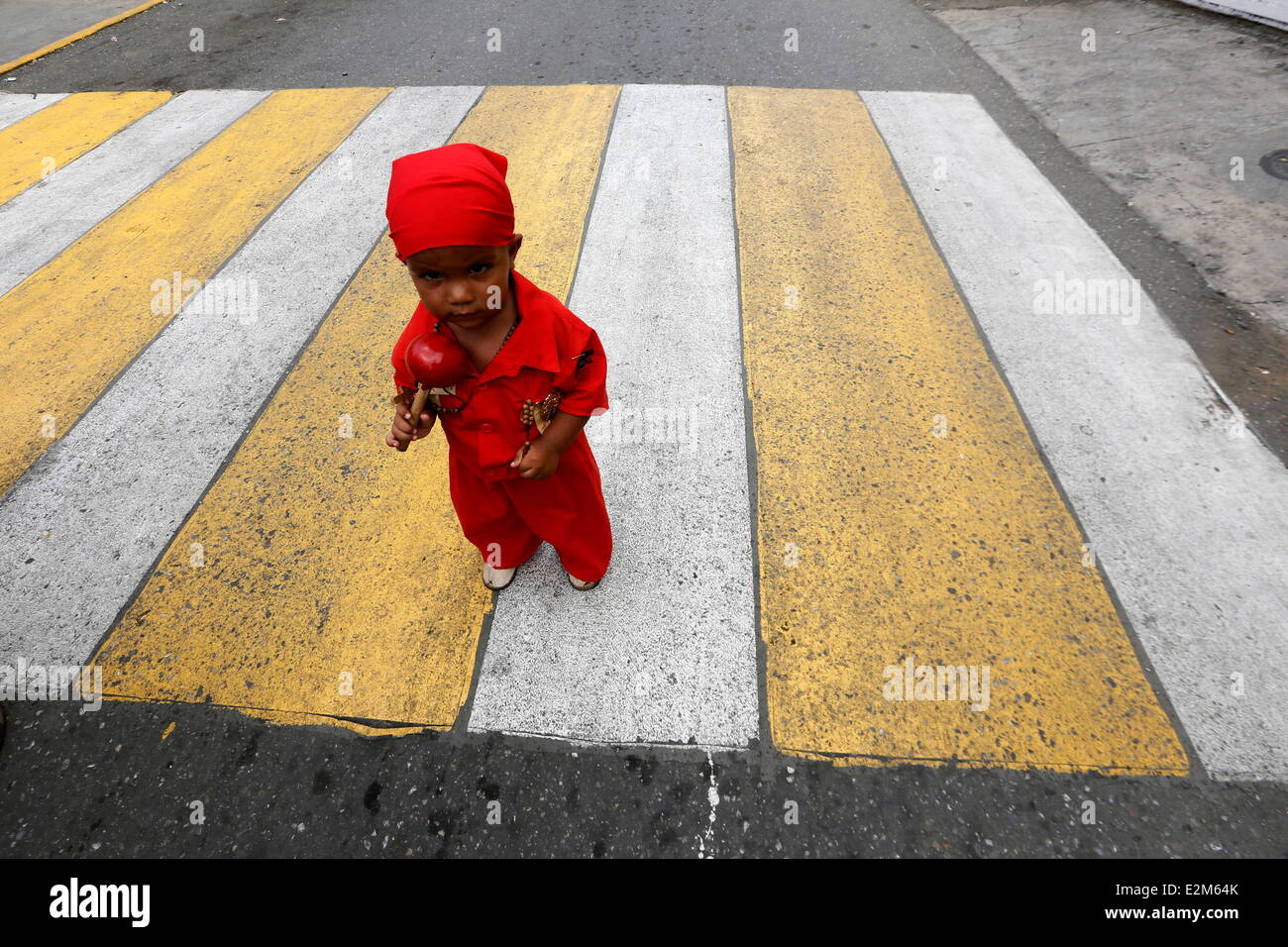 San Francisco de Yare, Miranda, Venezuela. 18th June, 2014. Residents ...