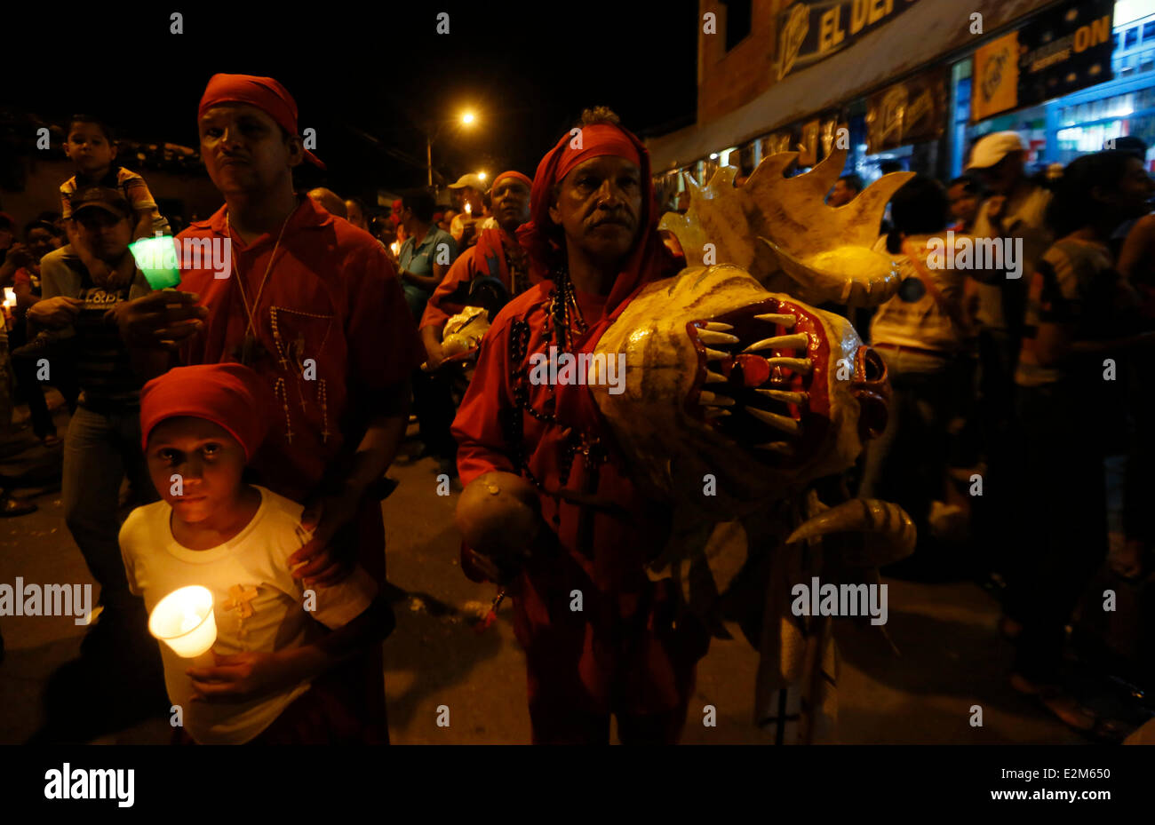 San Francisco de Yare, Miranda, Venezuela. 18th June, 2014. Residents ...