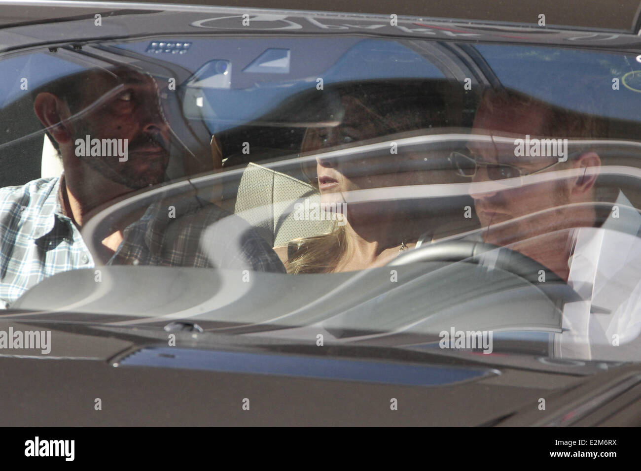Jennifer aniston sitting in car hi-res stock photography and images - Alamy