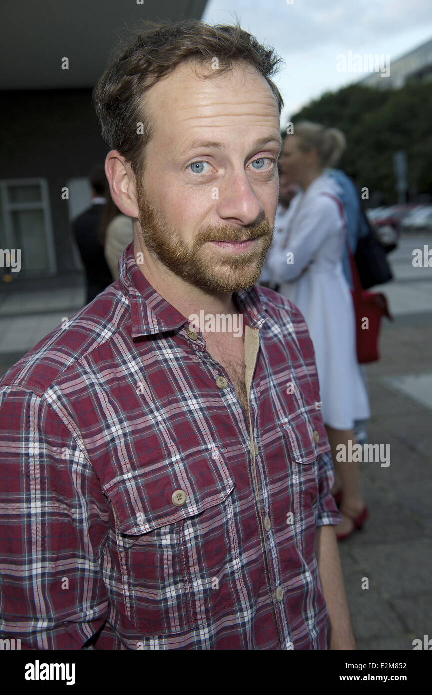 Fabian Busch at Koenig von Deutschland premiere at Kino International ...