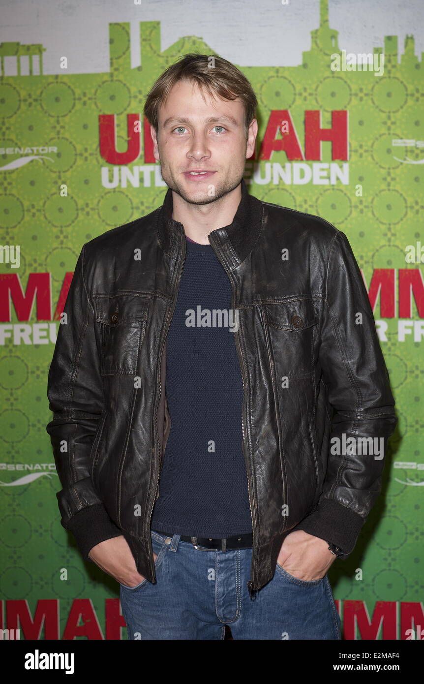 Max Riemelt at Ummah - Unter Freunden premiere at Delphi Kino movie ...