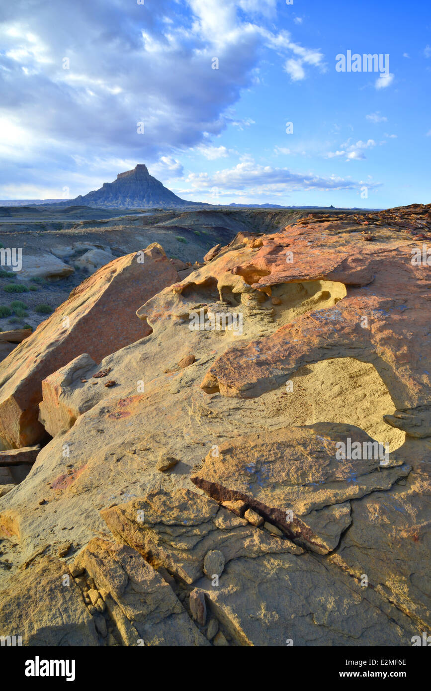 Stark desert landscape along Highway 24 between Hanksville, Utah and ...